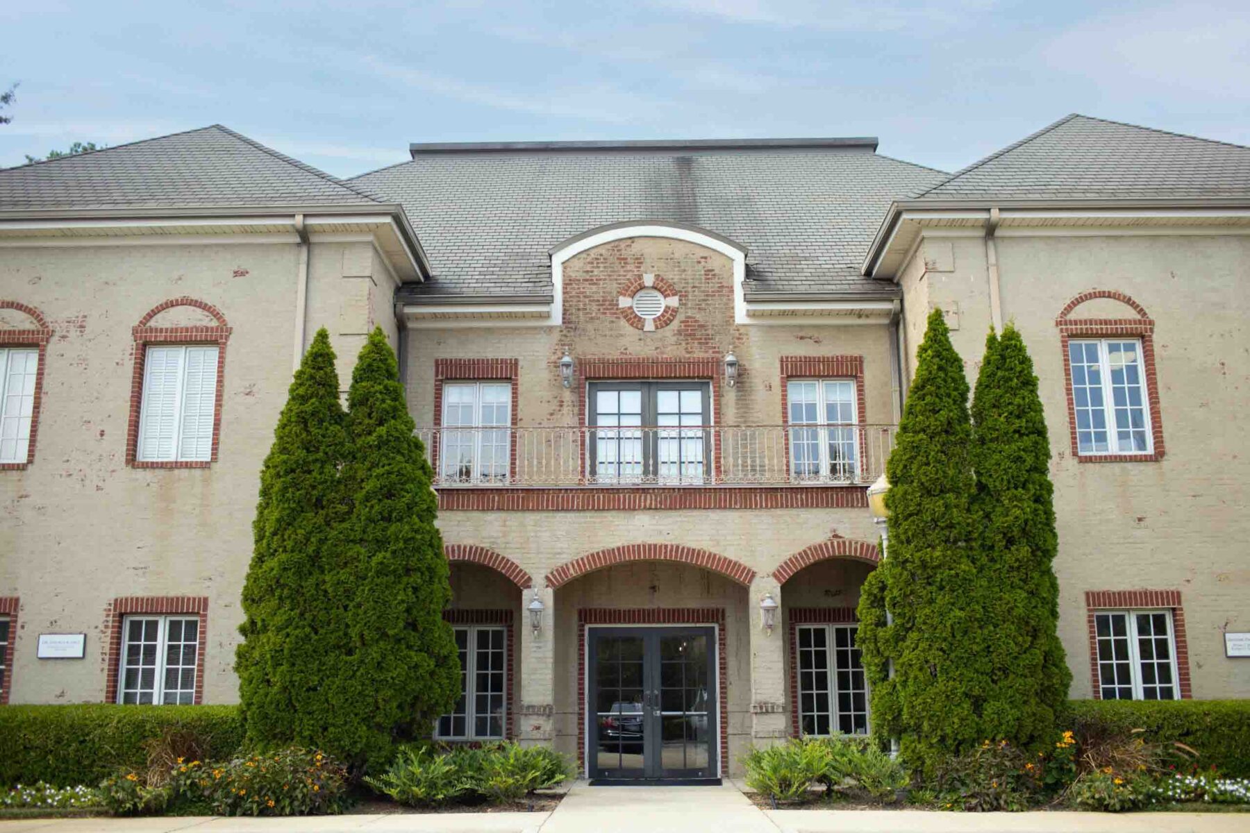 Understanding Our Sedation Dentistry Options - Hall Cosmetic & Family ...